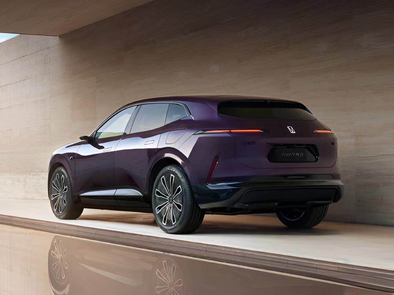 Avatr 07 spotted without camouflage, expected to start at 28,800 USD