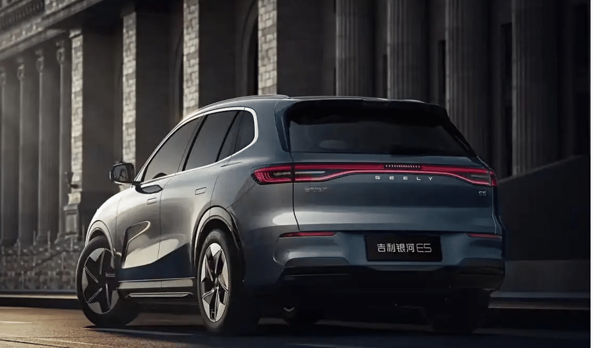 Geely Galaxy E5 official pics unveiled in China