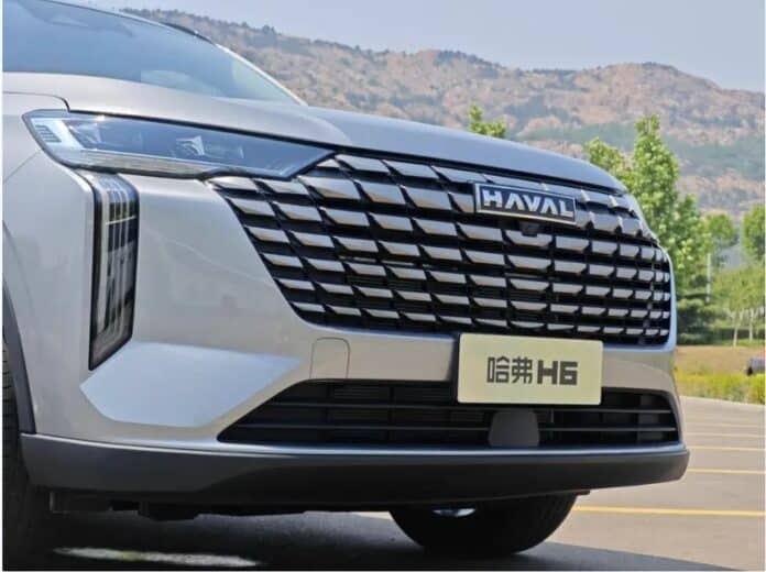 New Haval H6 officially enters market starting at 16,200 USD