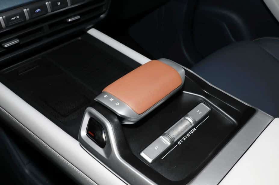 Deepal G318 range-extender off-road SUV launched in China