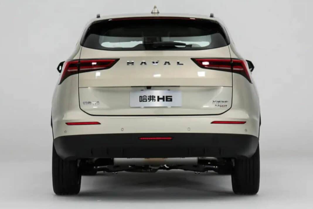 New Haval H6 officially enters market starting at 16,200 USD
