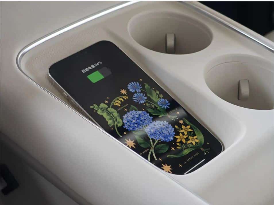 New Haval H6 officially enters market starting at 16,200 USD