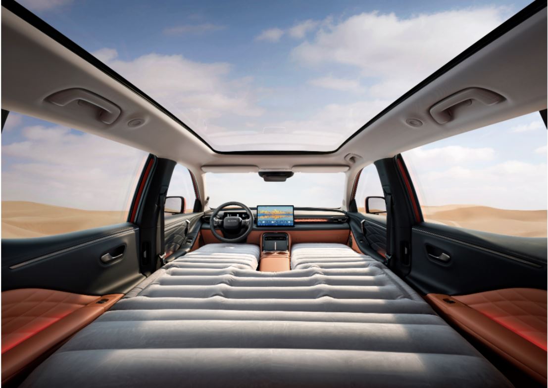 Second-gen GAC Aion V all-electric SUV interior revealed in China