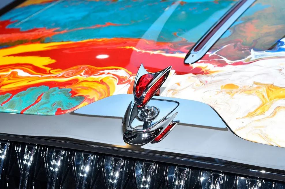 Hongqi Guoli luxury sedan enters market for 990,000 USD