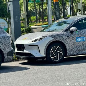Rising RC7 interior spied and the new SAIC EV could be exported as an MG