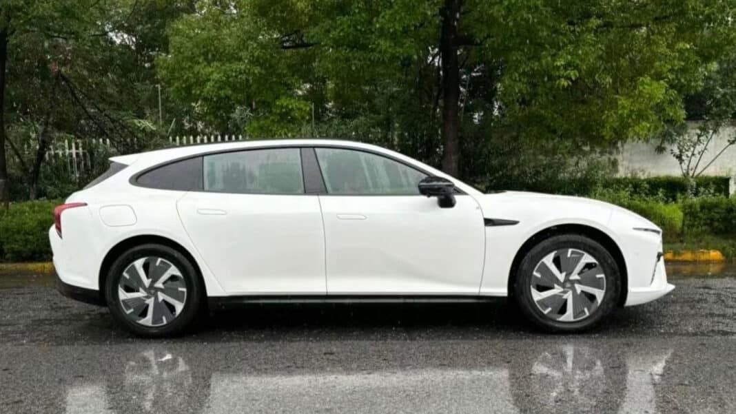 Neta S station wagon fully exposed as it enters China in August