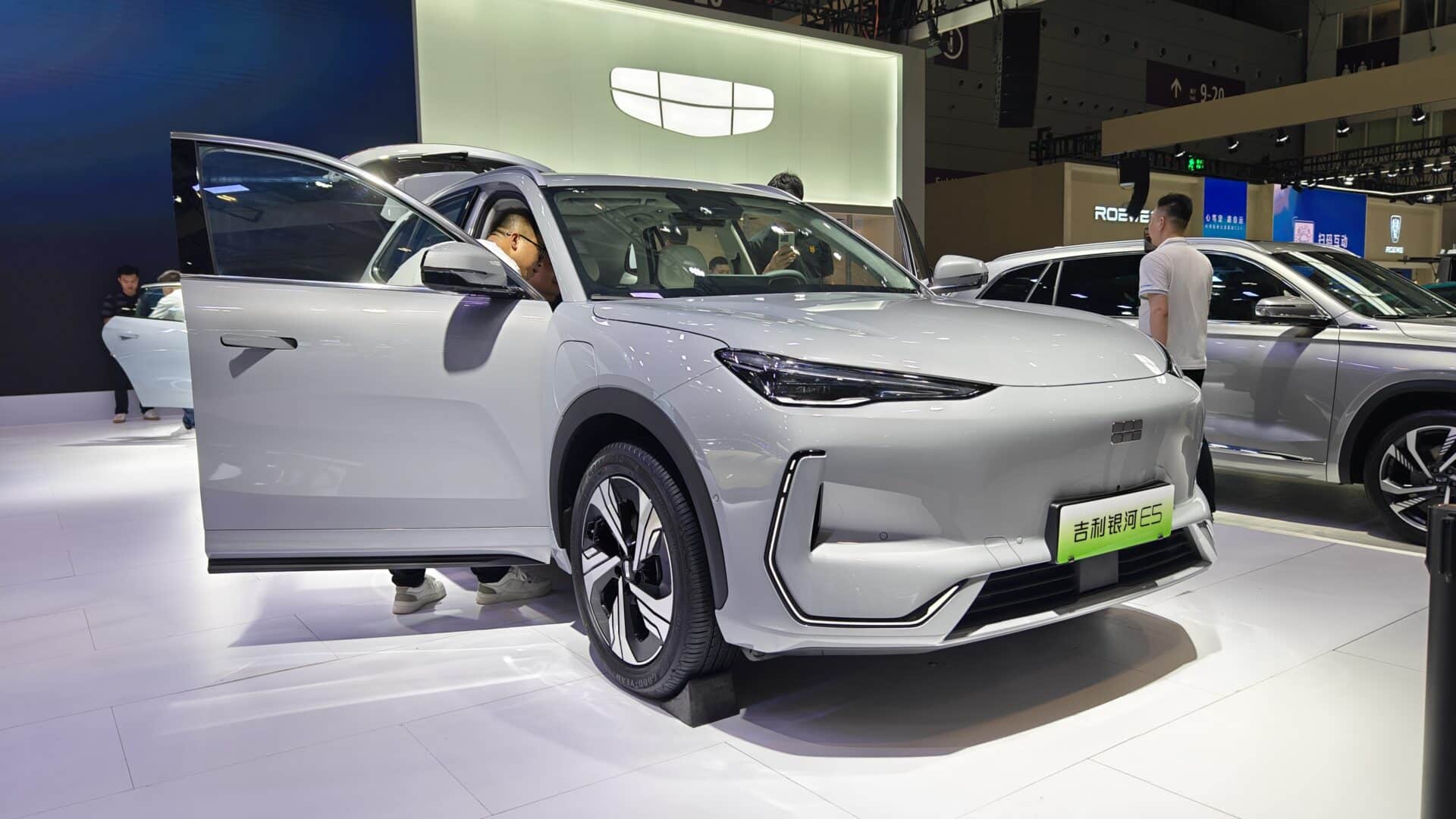 Sunday China Drive | Geely Galaxy E8 sedan - an insight into the Galaxy ...