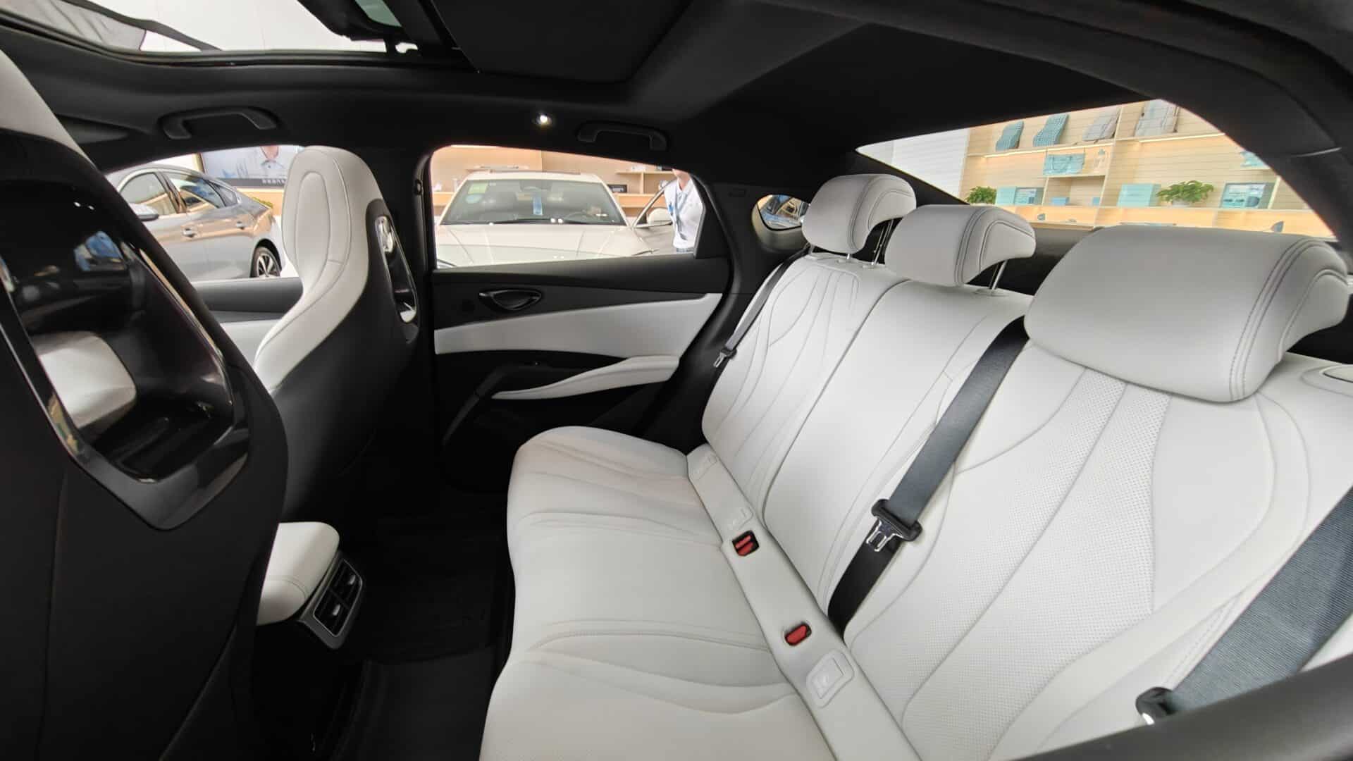 Sunday China Drive | BYD Seal 06 DM-i has a 2,100 km range with quality to match