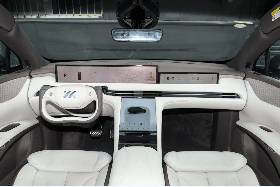 IM LS7 Max all-electric SUV launched with 705 km range