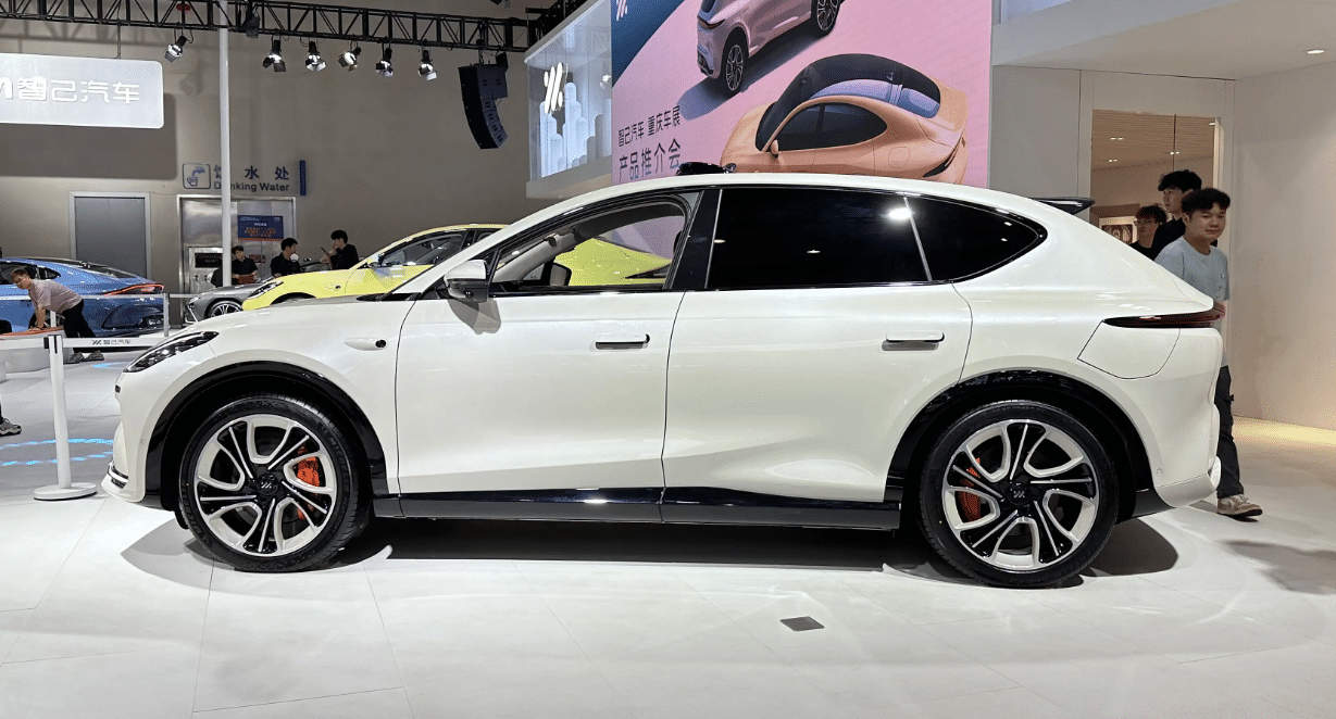 IM LS7 Max all-electric SUV launched with 705 km range