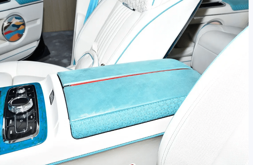 Hongqi Guoli luxury sedan enters market for 990,000 USD