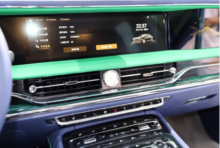 Hongqi Guoli luxury sedan enters market for 990,000 USD