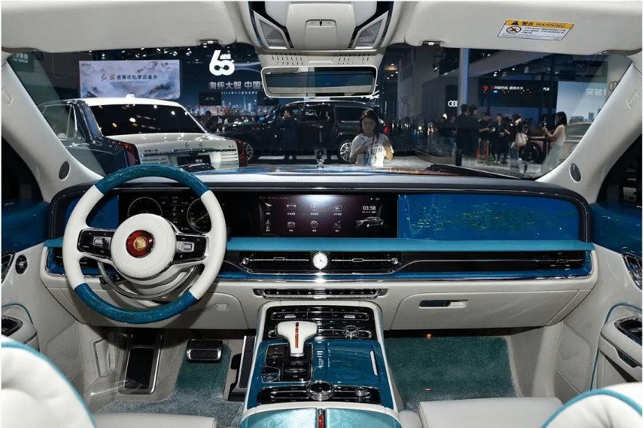 Hongqi Guoli luxury sedan enters market for 990,000 USD