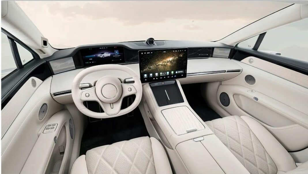 Stelato S9 backed by Huawei official interior images released