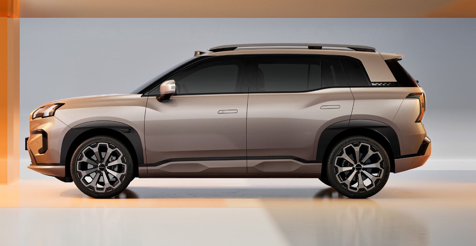 Second-gen GAC Aion V all-electric SUV launched in China