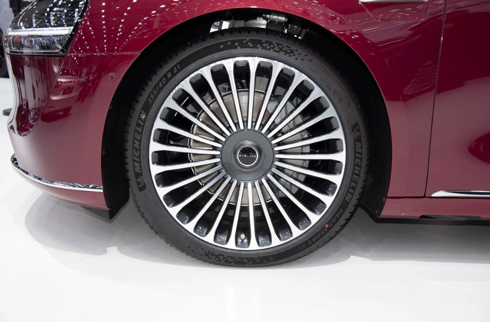 Stelato S9 backed by Huawei official interior images released