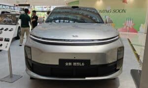 Sunday China Drive | Li Auto L6 - China's top NEV startup hints at going overseas in 2025