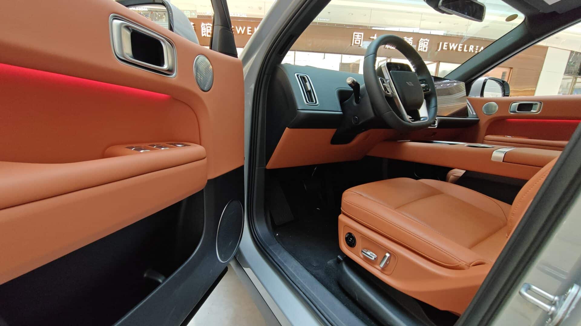 Sunday China Drive | Li Auto L6 - China's top NEV startup hints at ...