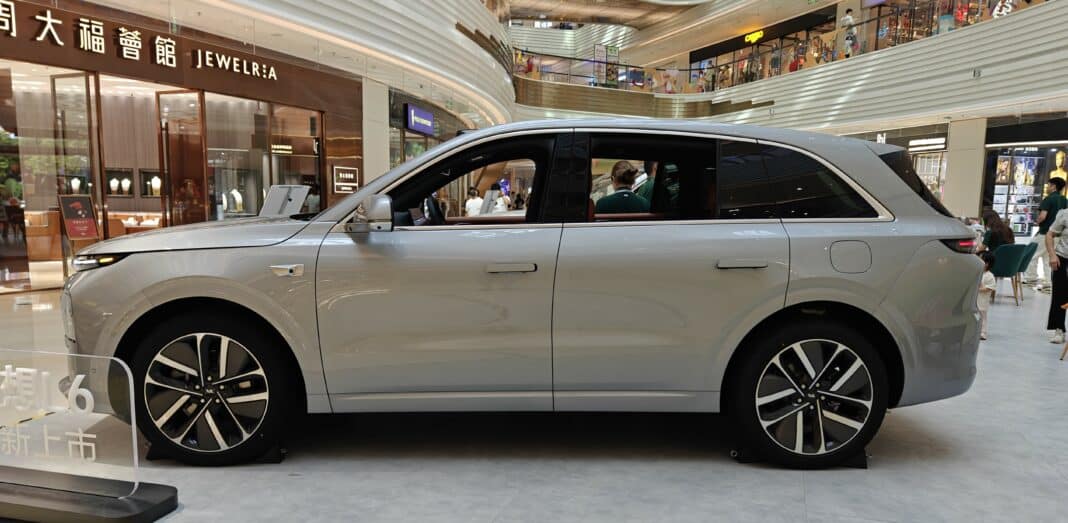 Sunday China Drive | Li Auto L6 - China's top NEV startup hints at ...