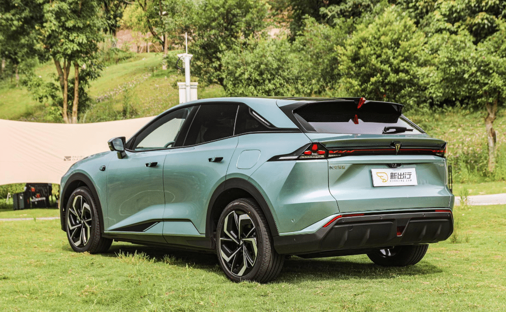 Deepal S07 SUV with Huawei Qiankun ADS opens reservation