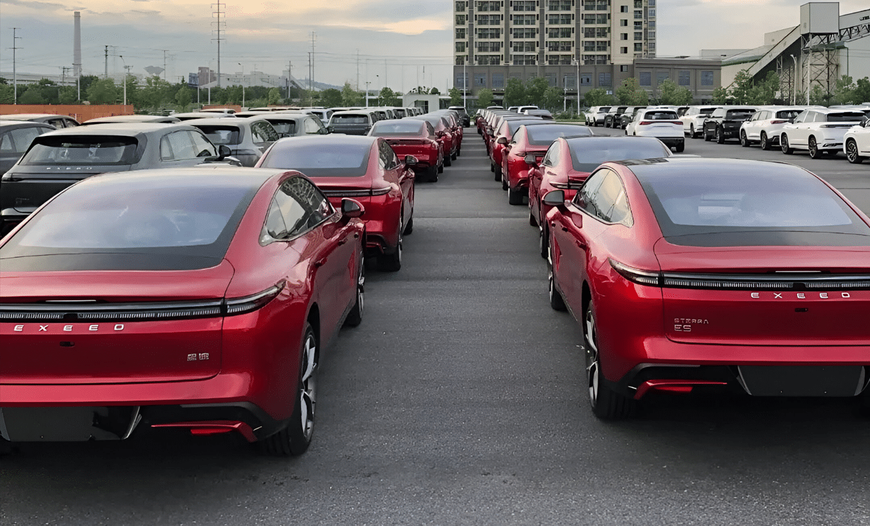 Chery unveils 2025 Exeed Exlantix ES: pre-sales start July 19