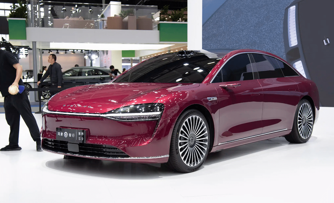 Stelato S9 backed by Huawei official interior images released