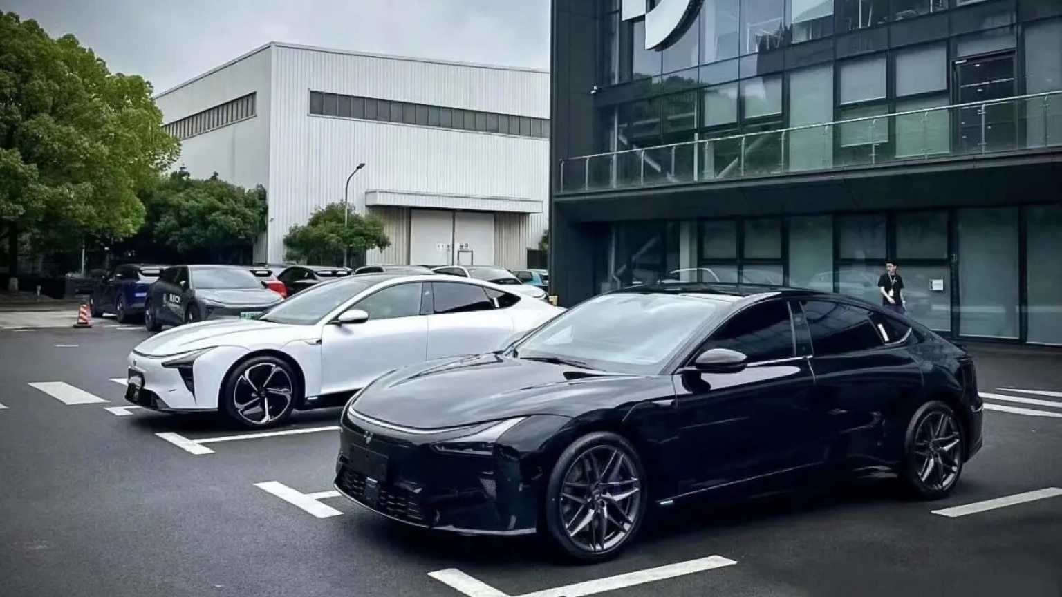 Jiyue 07 EV from Geely reached dealers as brand’s sales continue to ...