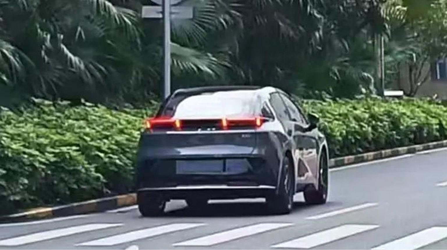 Volvo-backed Lynk & Co Z20 exposed as global EV for Europe