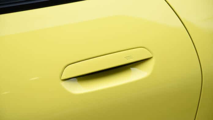 Electric Mini Cooper from BMW-GWM JV reached dealers in China