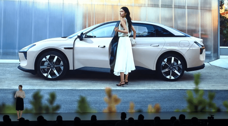 Xpeng Mona M03 sedan launched - prices start from just 16,800 USD