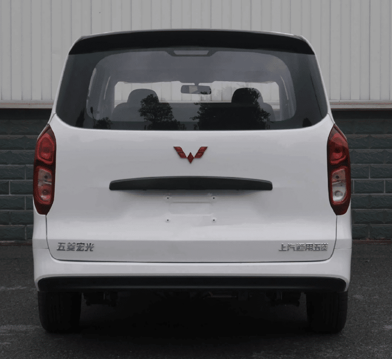 Wuling reveals new Wuling Hongguang electric MPV