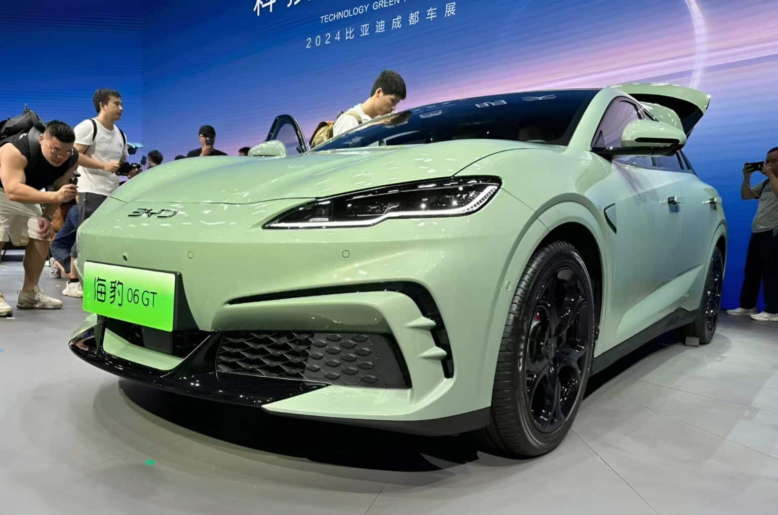 BYD Seal 06 GT unveiled at Chengdu Auto Show, starts at 21,150 USD