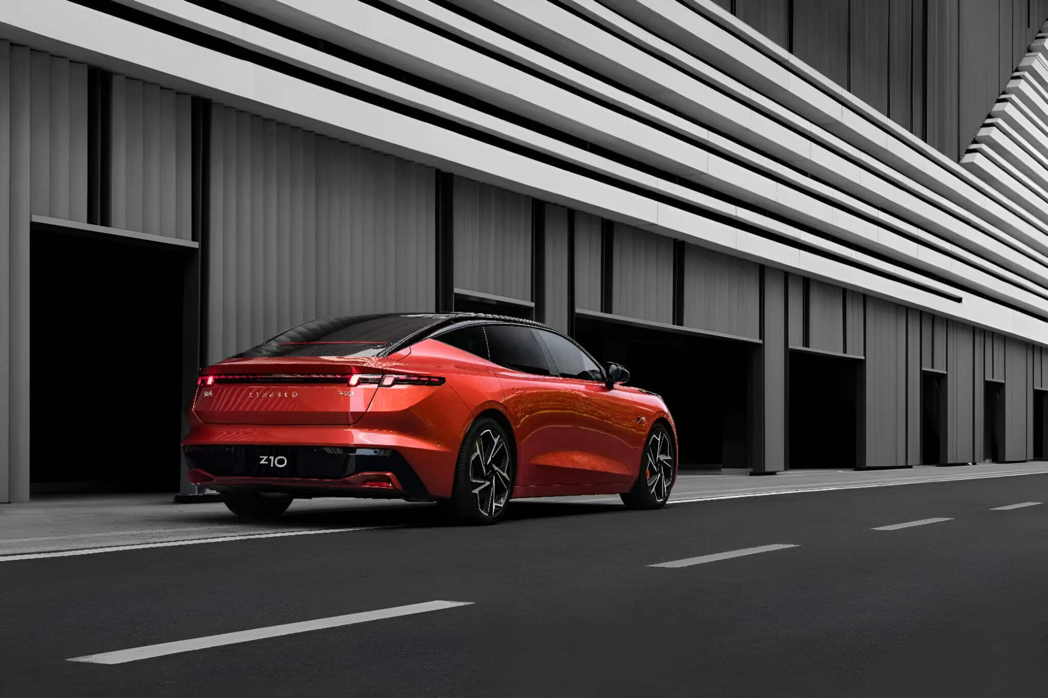 Lynk & Co Z10 opened for pre-orders; starts at 30,100 USD to rival SU7