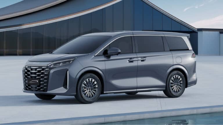 BYD Xia PHEV MPV started presales in China at 41,100 USD