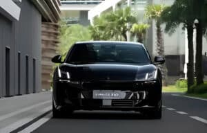 Lynk & Co Z10 opened for pre-orders; starts at 30,100 USD to rival SU7