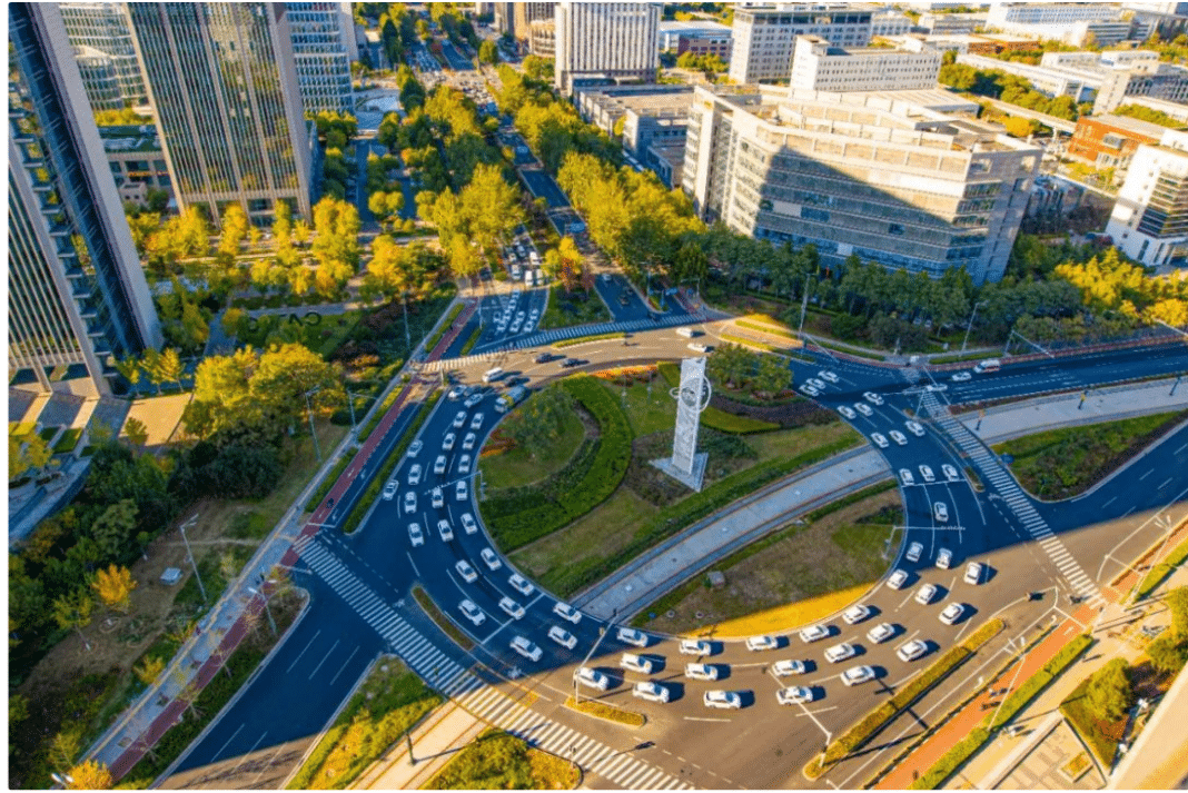 Mercedes-Benz obtained L4 self-driving car test permit in Beijing