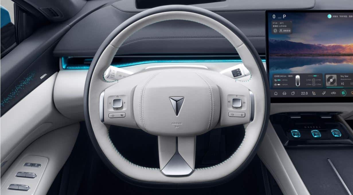 Deepal L07 launched starting at 21,500 USD