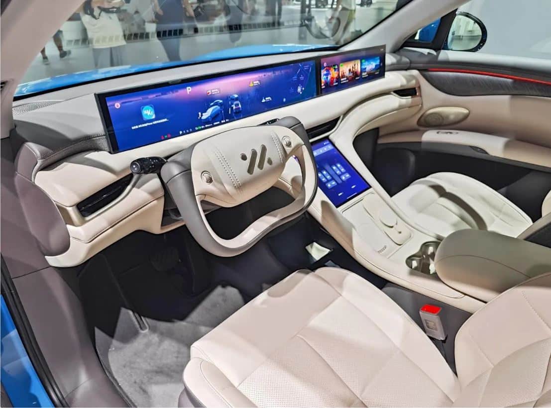 New IM LS6 with 900V platform and four-wheel steering launched