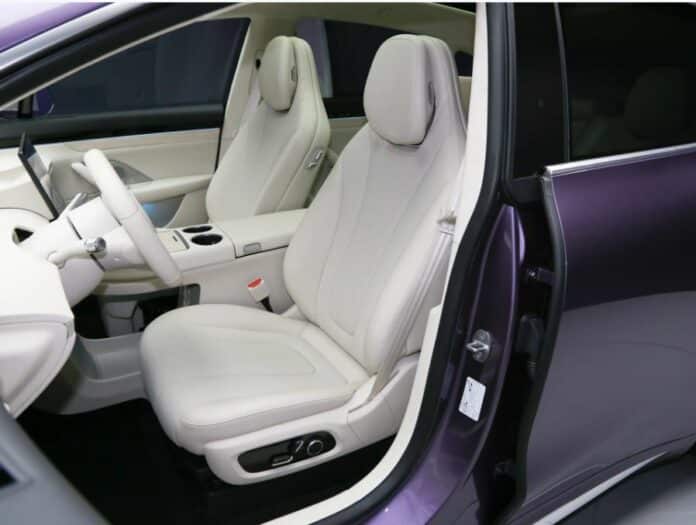 Luxeed R7 opens pre-order starting at 37,600 USD