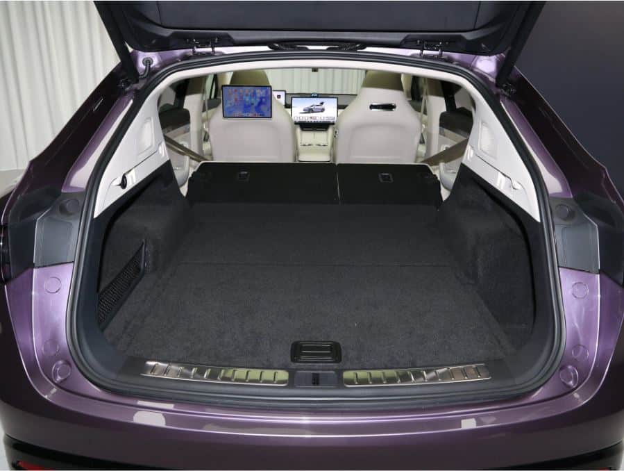 Luxeed R7 opens pre-order starting at 37,600 USD