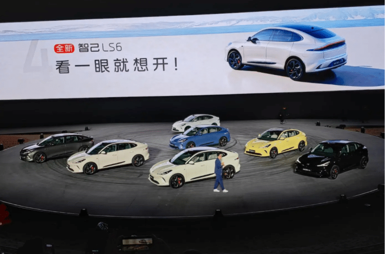 New IM LS6 with 900V platform and four-wheel steering launched