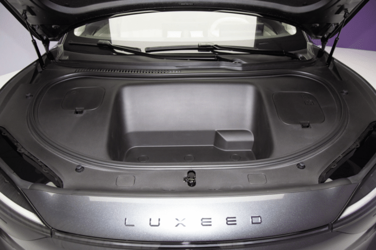 Luxeed R7 opens pre-order starting at 37,600 USD