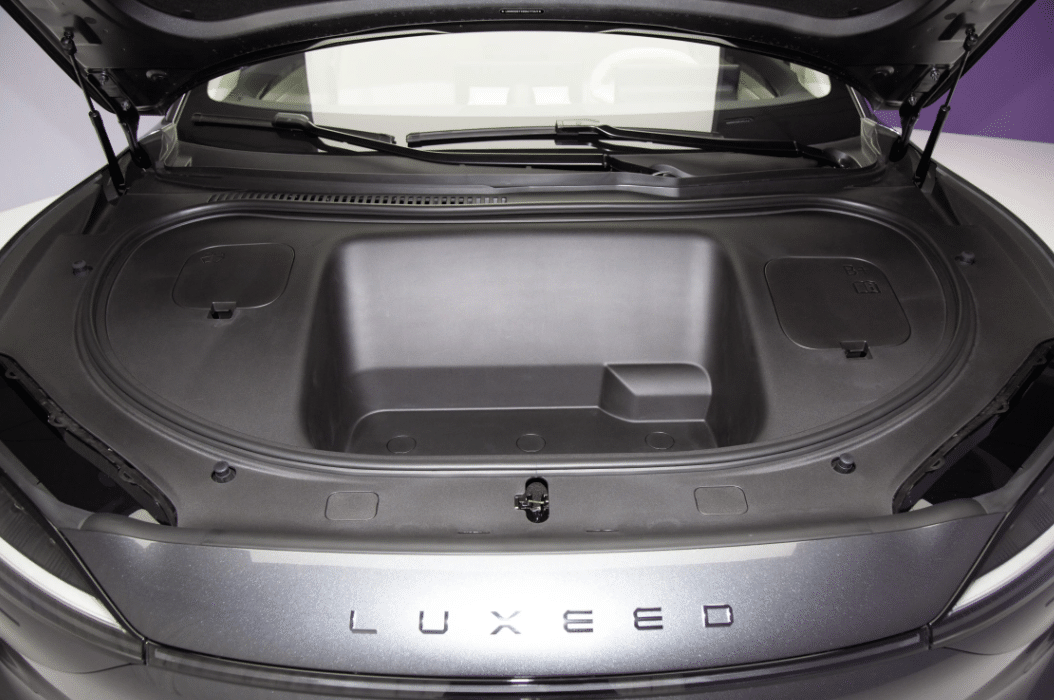 Luxeed R7 opens pre-order starting at 37,600 USD