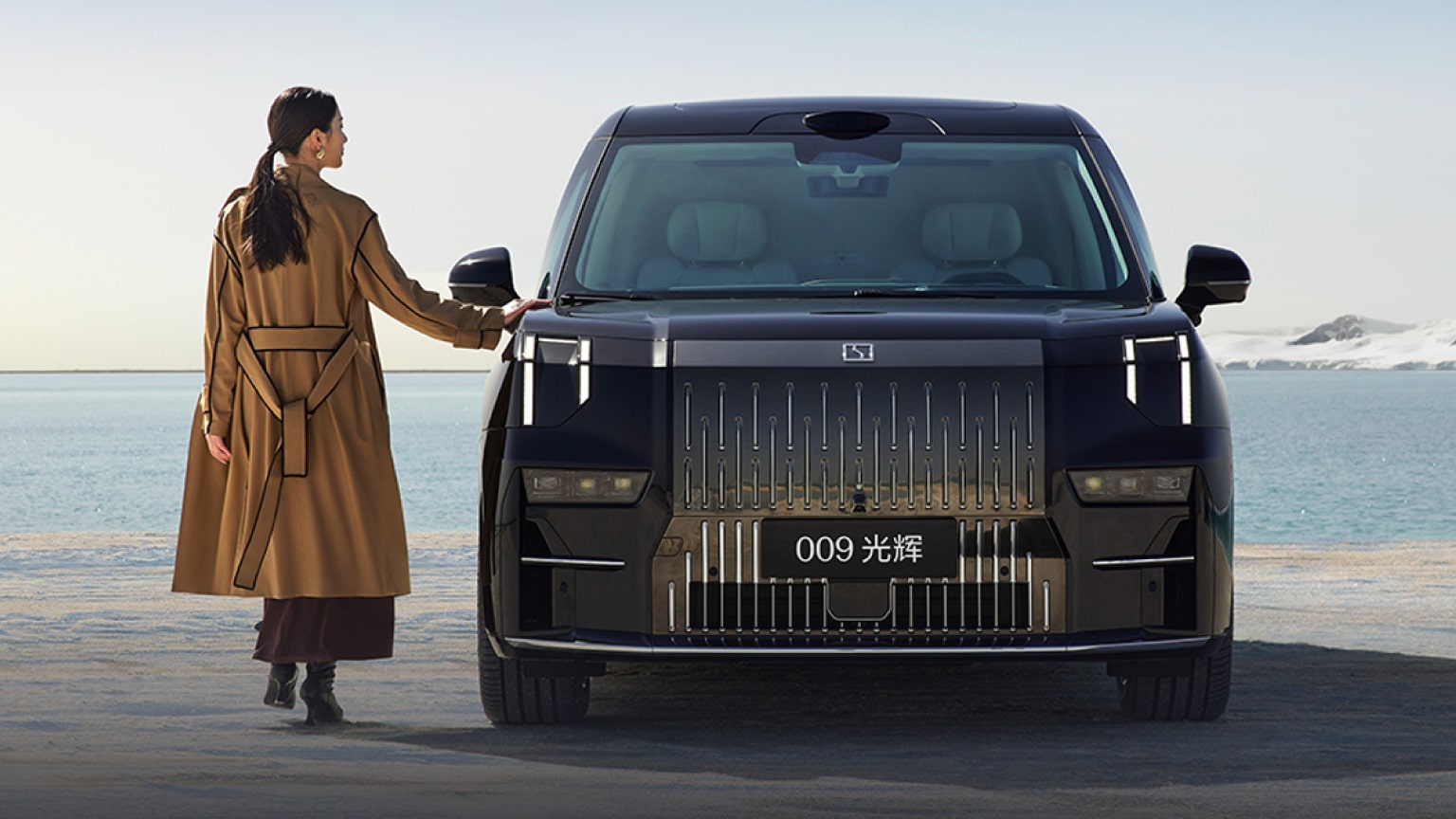 Zeekr 009 Grand 4-seat MPV with 777 hp delivered 1000 units