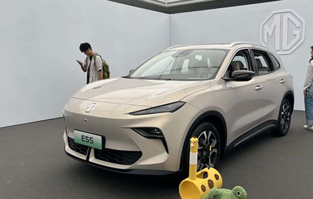 SAIC's MG ES5 all-electric SUV debuts in China with 525 km range