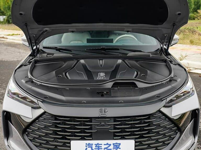 BYD Tang launches with DM 5.0 PHEV technology giving 3-row SUV a 1 ...