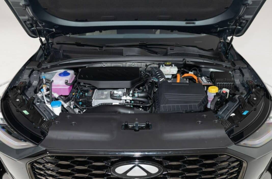 Chery Fulwin A8L C-DM plug-in hybrid sedan debuts