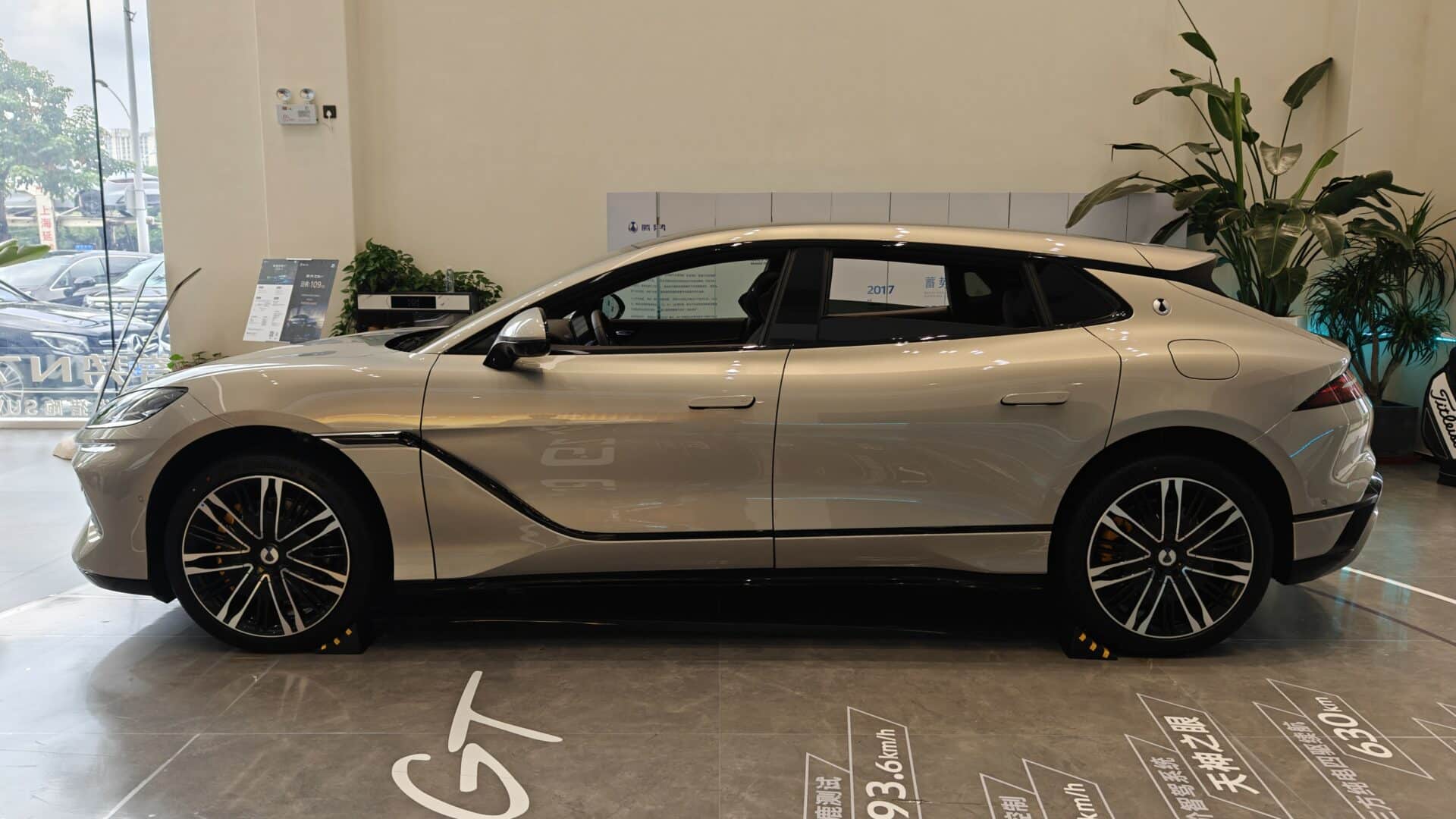 Sunday China Drive | BYD's Denza Z9 GT: a high-performance electric ...