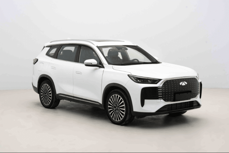 Chery Fulwin T8 C-DM is the rebadged Tiggo 8 C-DM