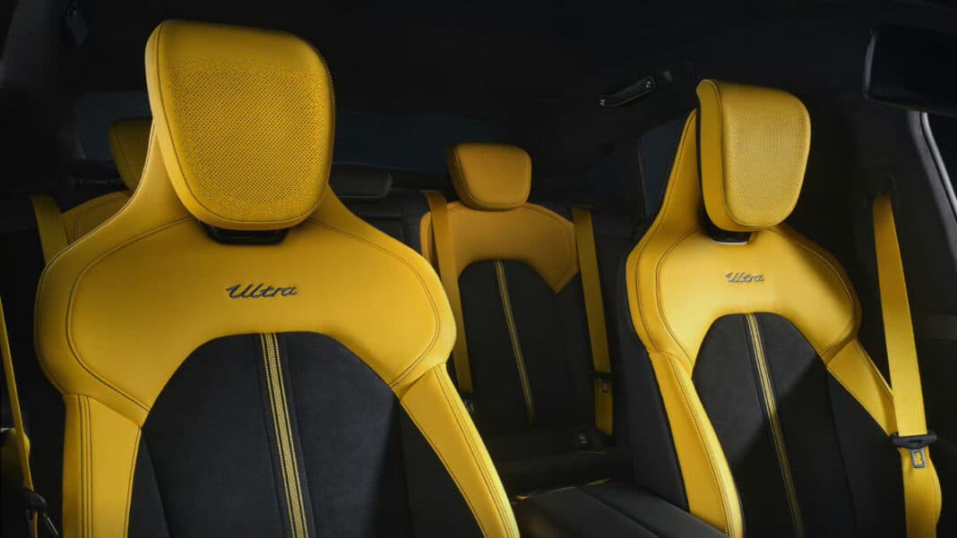 Xiaomi SU7 Ultra sedans with 1,500 hp pile up at the Beijing factory